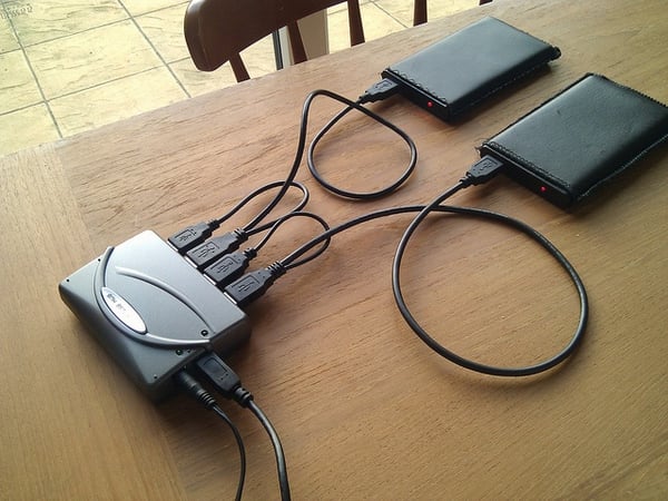 Powered vs Unpowered USB Hub: Which is Right for Your Classroom?