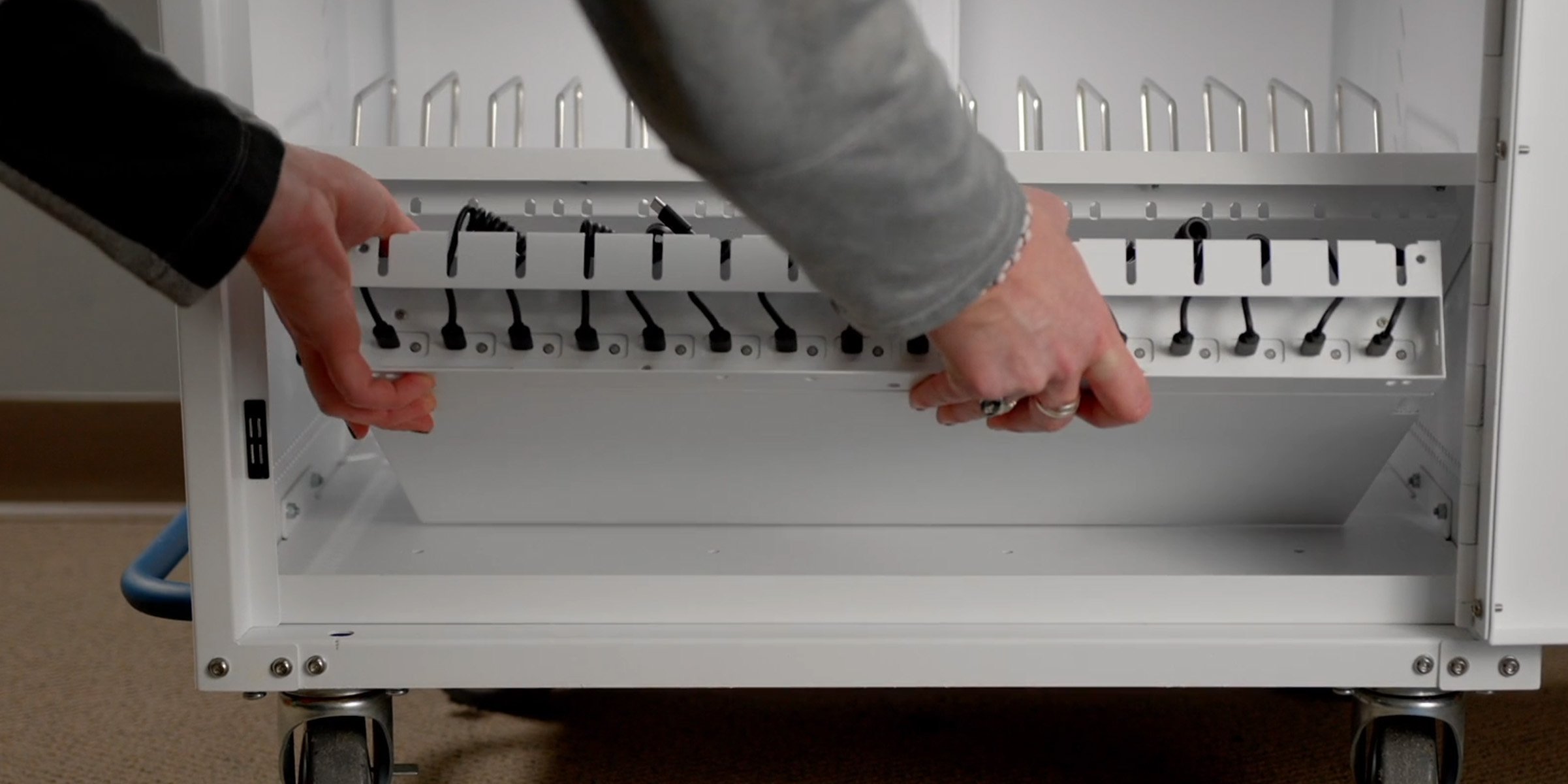 JAR Systems: Charging and Managing Devices Made Simple